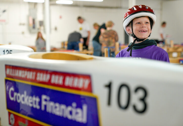 Soap Box racers, crews prepare for race at construction clinic | News ...